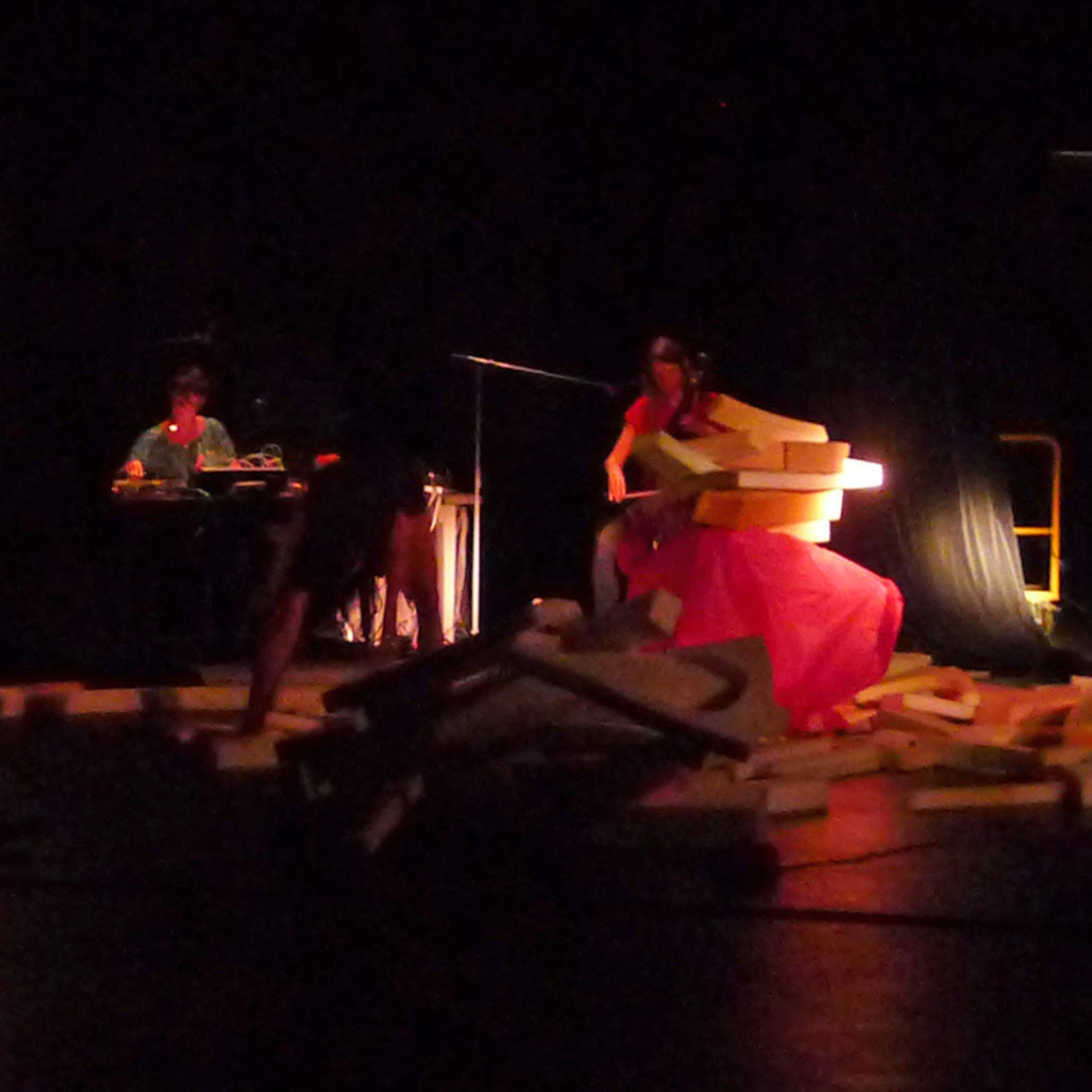 Mylène Benoit – Cie Contour Progressif « ARCHERS » : VIADANSE